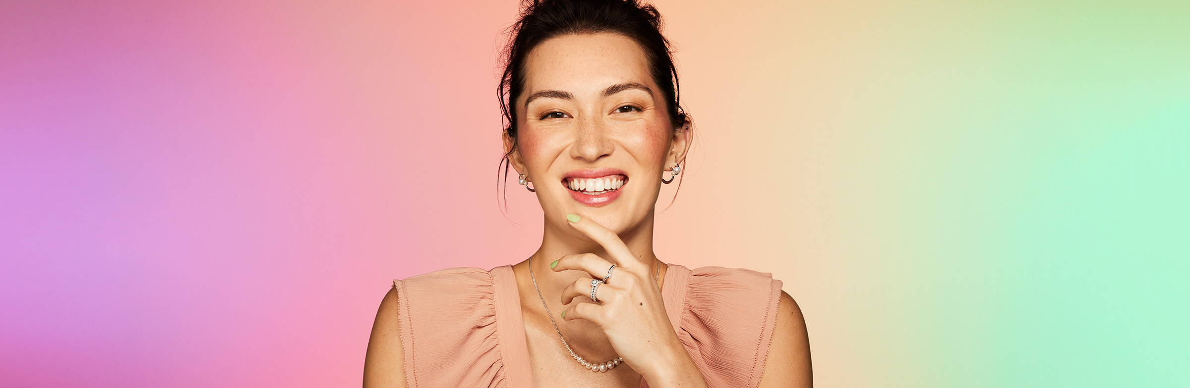 How to Style Pearl Jewellery | H.Samuel